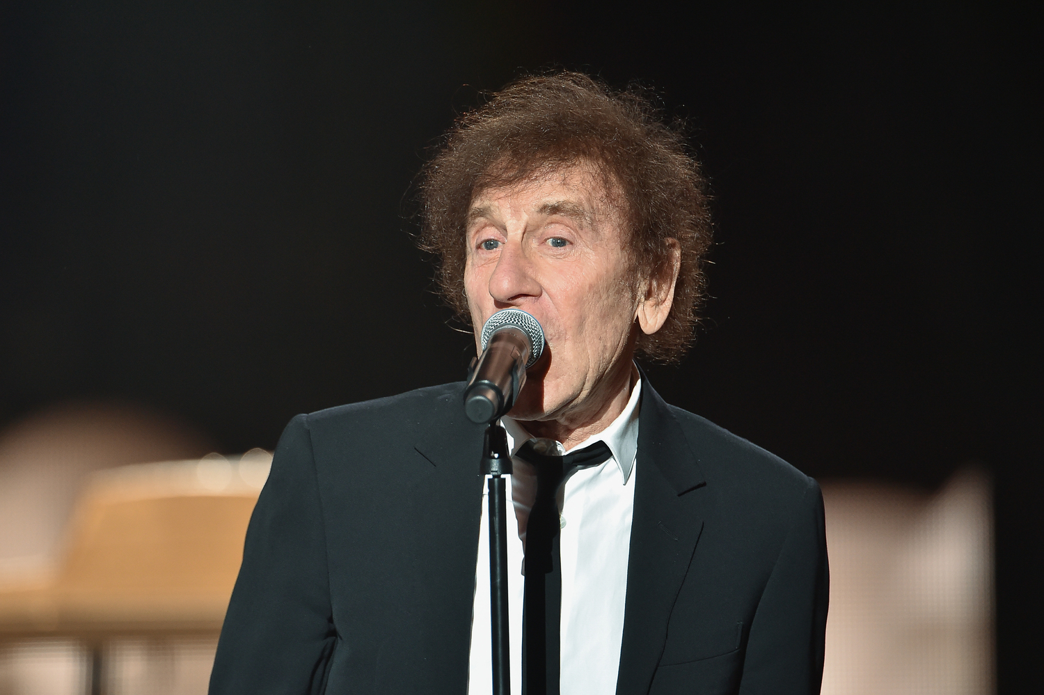 Alain Souchon mise sur le single « Ici et là