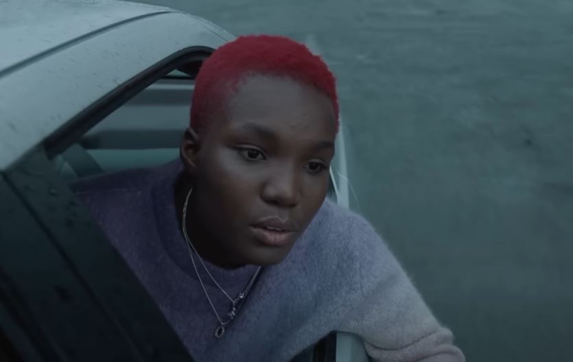 Arlo Parks fait son retour avec le single « Weightless